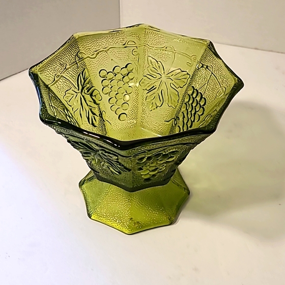 Anchor Hocking | Accents | Vintage Anchor Hocking Green Glass Candidish ...